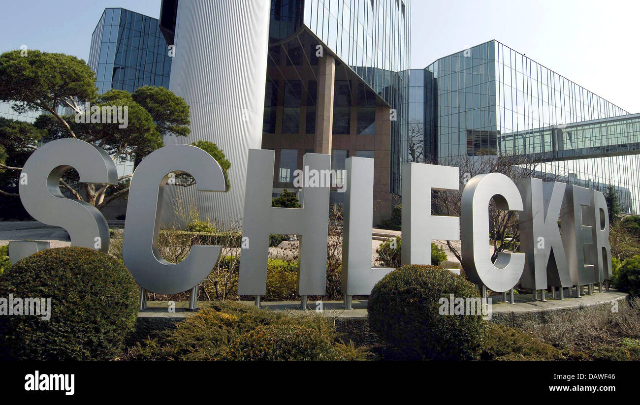 The picture shows the headquarters of the chemist's chain Schlecker in ...