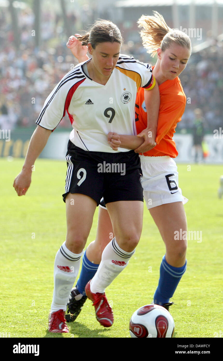 5 group photo dutch national team hi-res stock photography and images ...