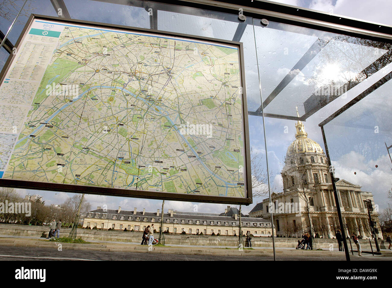 Map of paris 2007 hi-res stock photography and images - Alamy