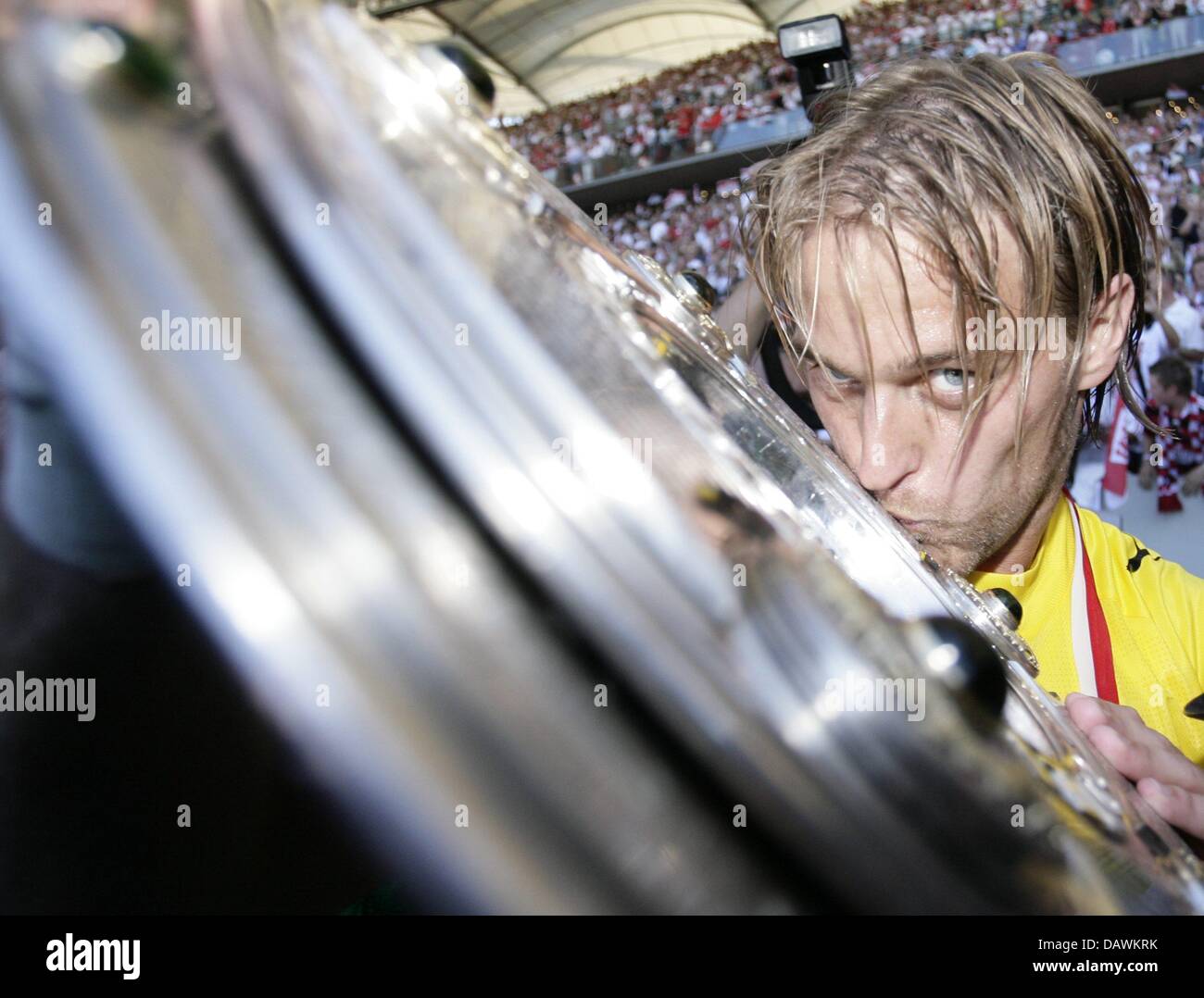 VfB Stuttgart goalkeeper Timo Hildebrand kisses the championship shield ...