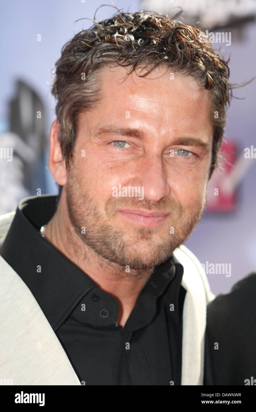 British actor gerard butler hi-res stock photography and images - Alamy