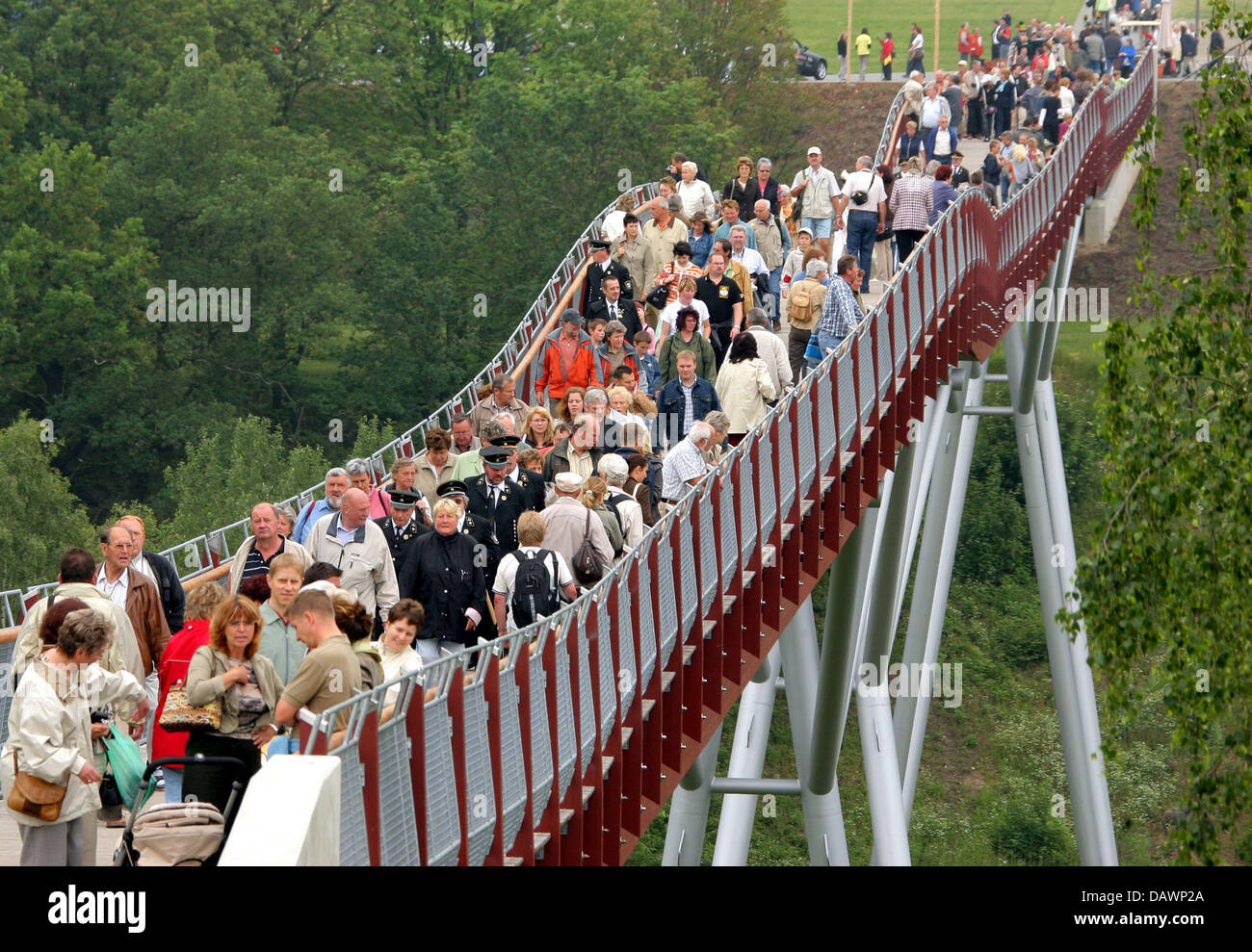Hundreds of visitors to the german Federal GAren Show (BUGA) pack on a ...