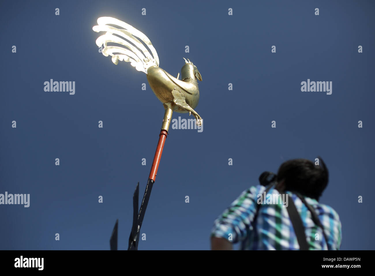 Gilded weathercock hi-res stock photography and images - Alamy