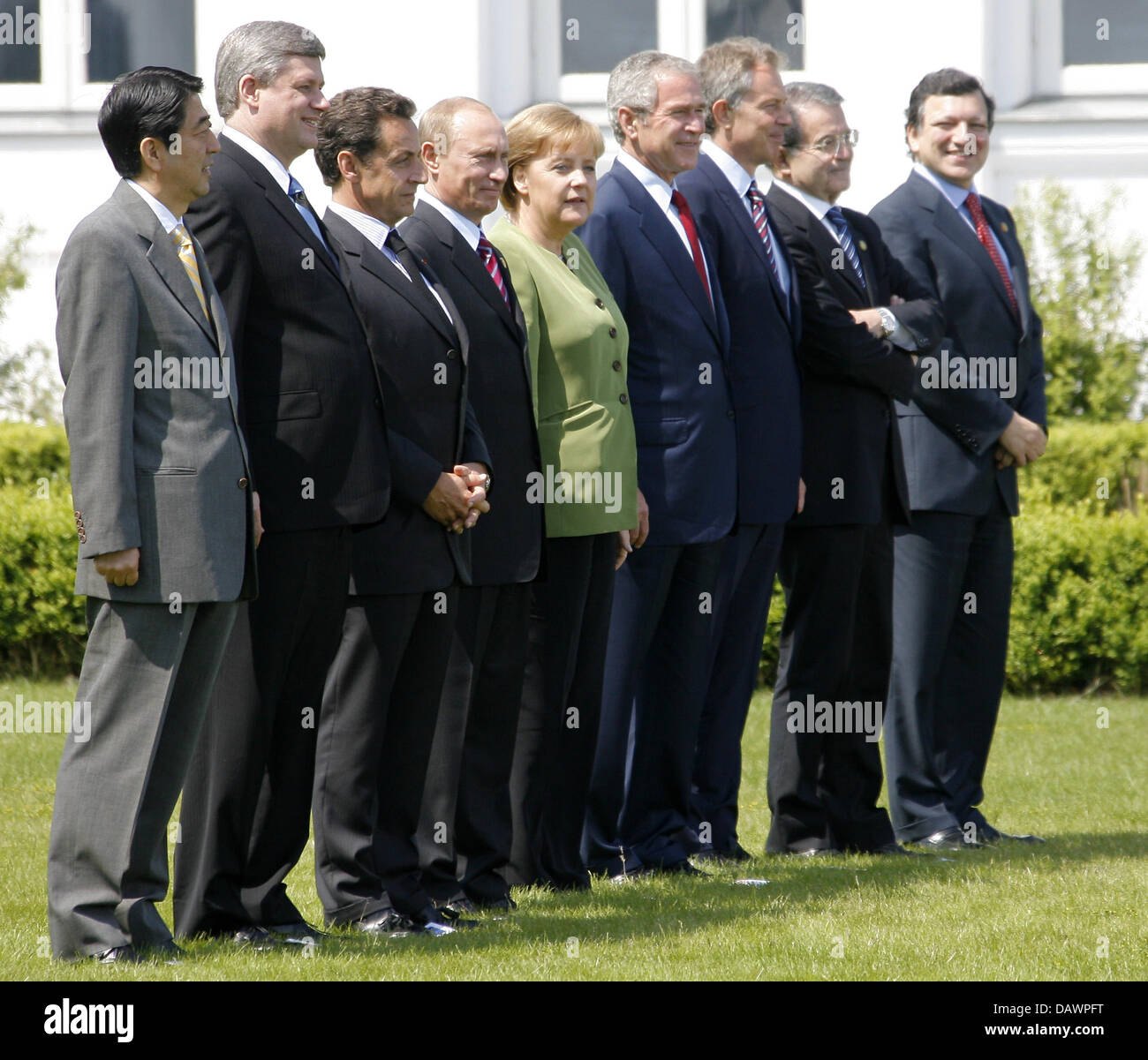 The heads of the G8 states (L-R) Prime Minister Shinzo Abe(Japan ...