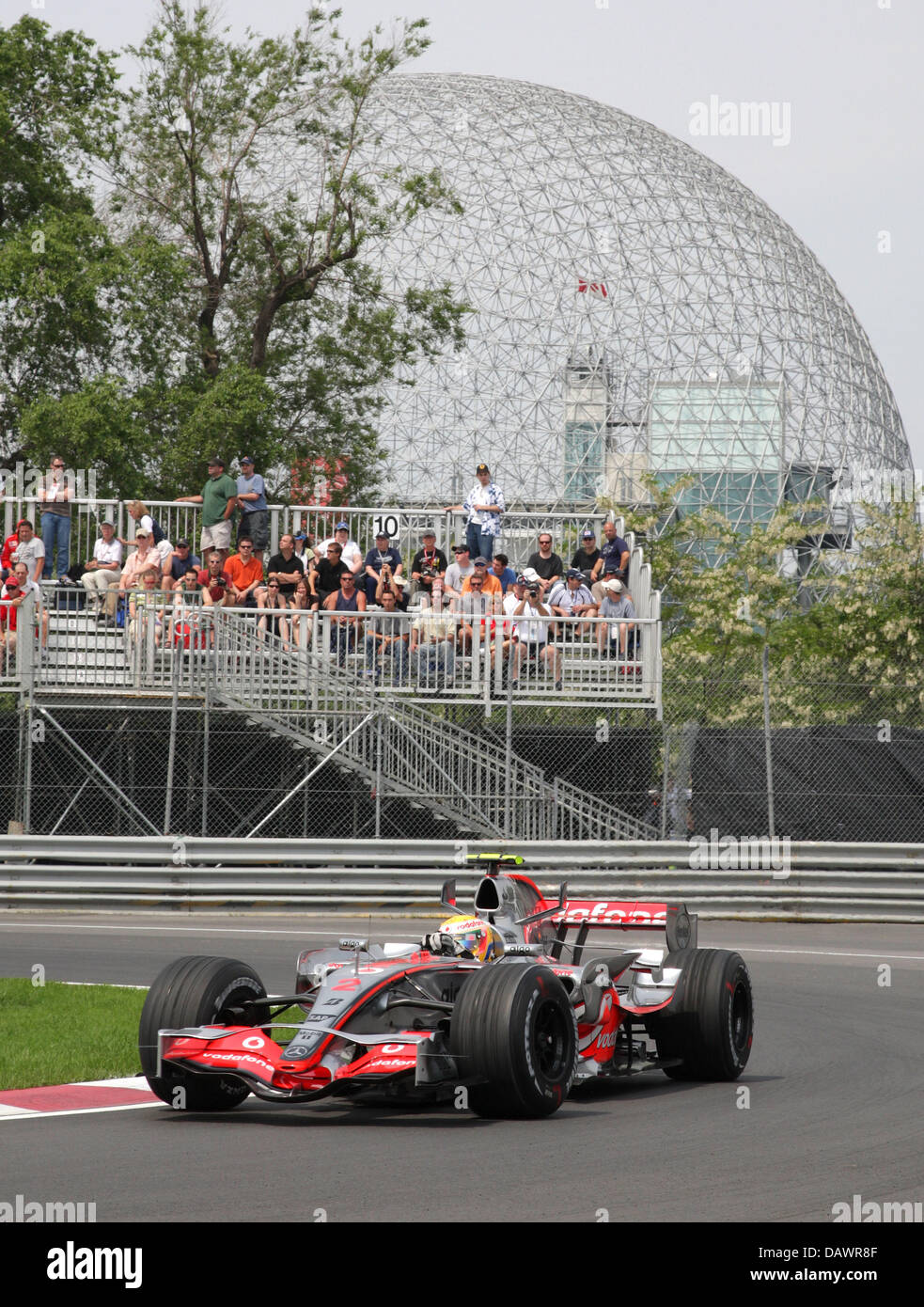 Lewis hamilton 2007 canada hi-res stock photography and images - Alamy