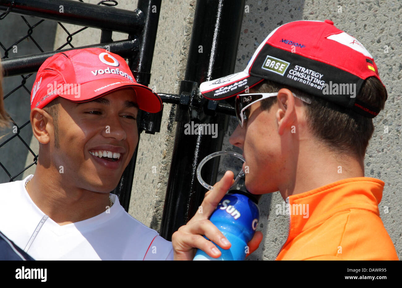 F1 hamilton profile hi-res stock photography and images - Alamy