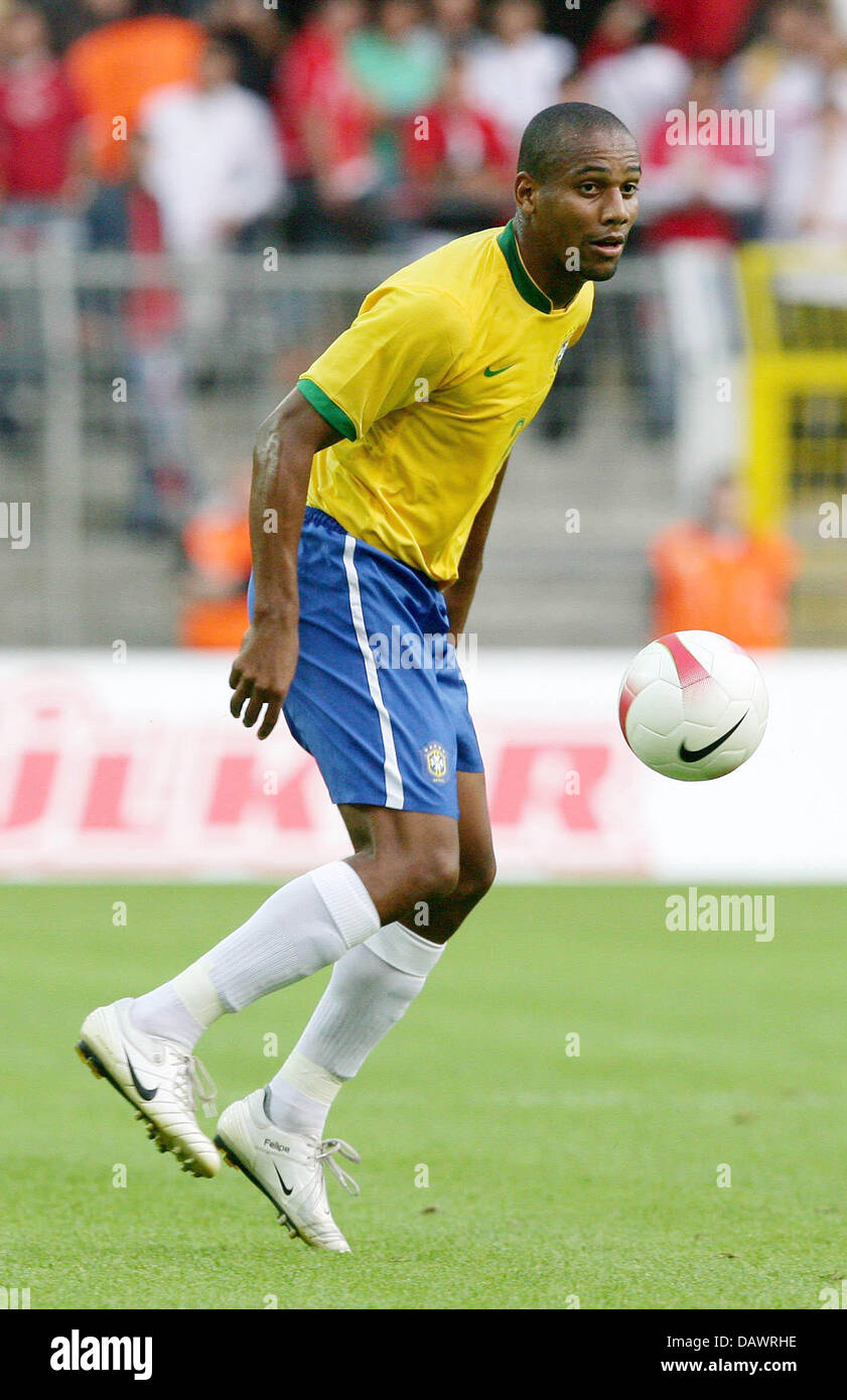 Maicon brazil hi-res stock photography and images - Alamy