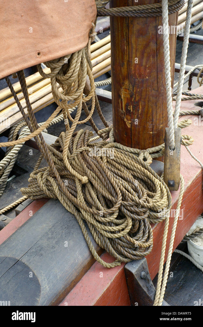 The picture shows ropes on the reconstructed Viking ship Skuldelev 2 at ...