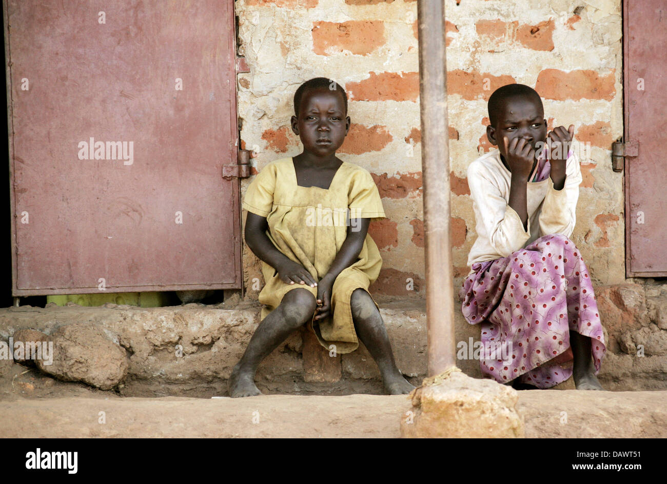 Kampala girls hi-res stock photography and images - Alamy