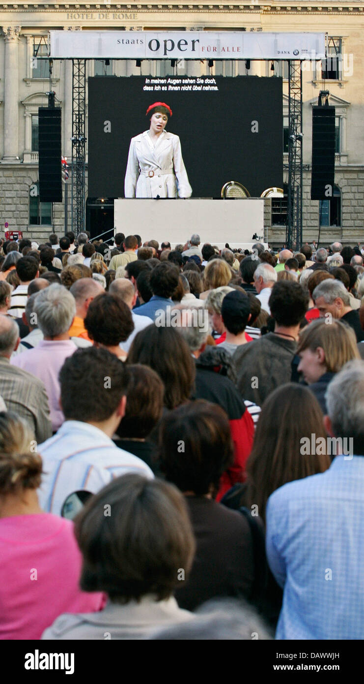 Thousands of people watch the video screening of the opera 'Manon' by ...