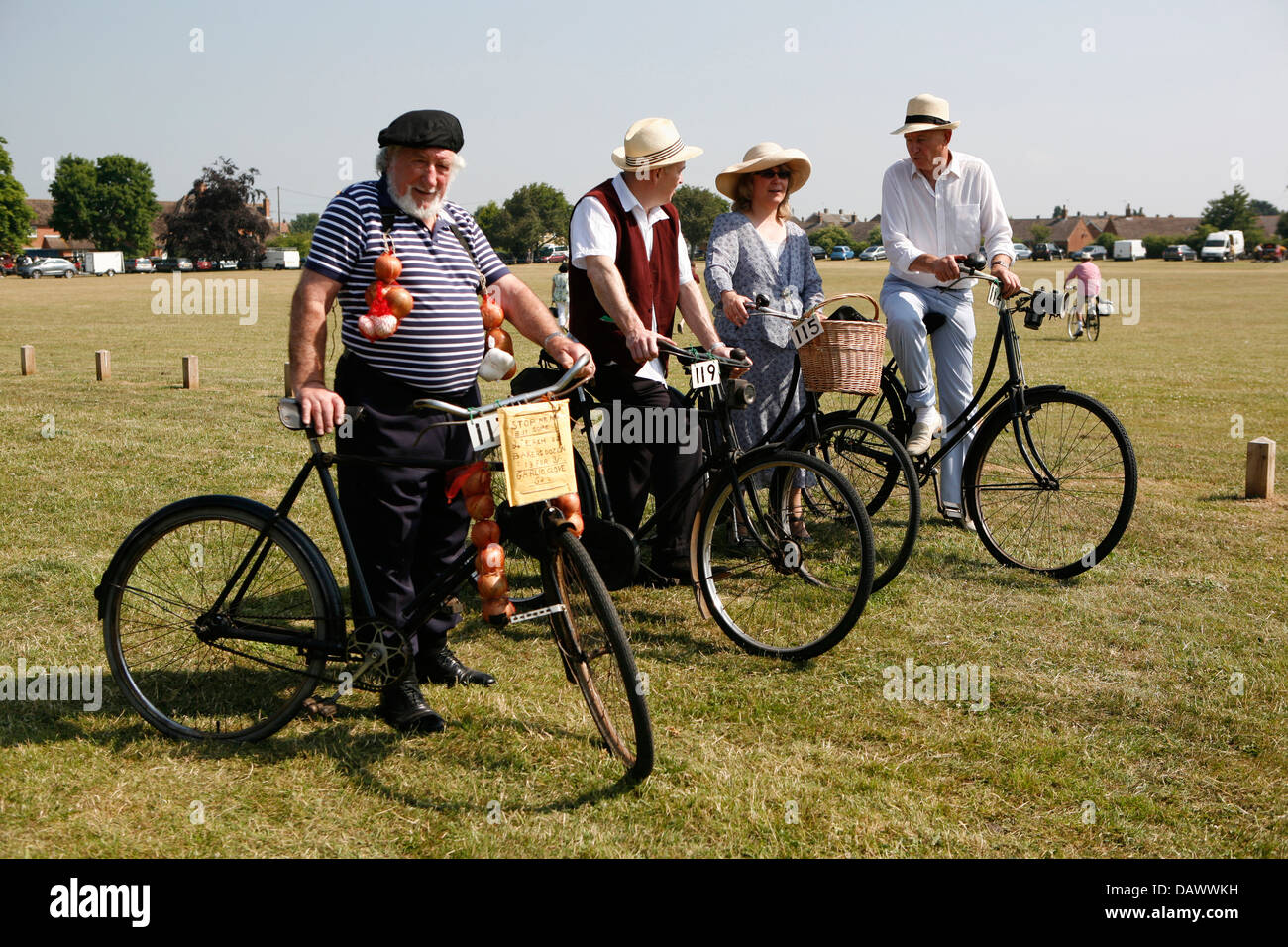 Women men in period hi-res stock photography and images - Alamy