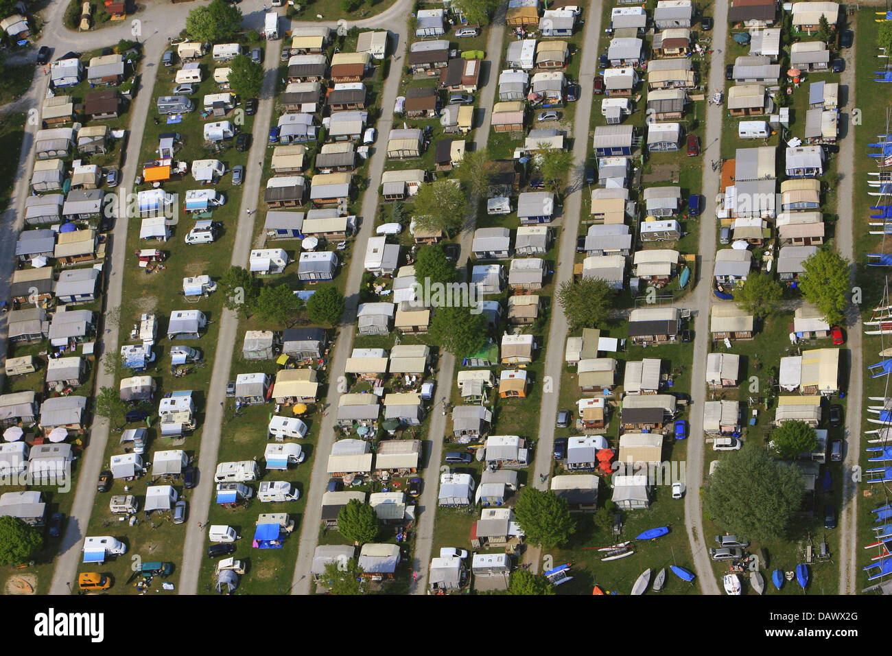 The aerial picture shows a camping site in Utting am Ammersee, Germany ...
