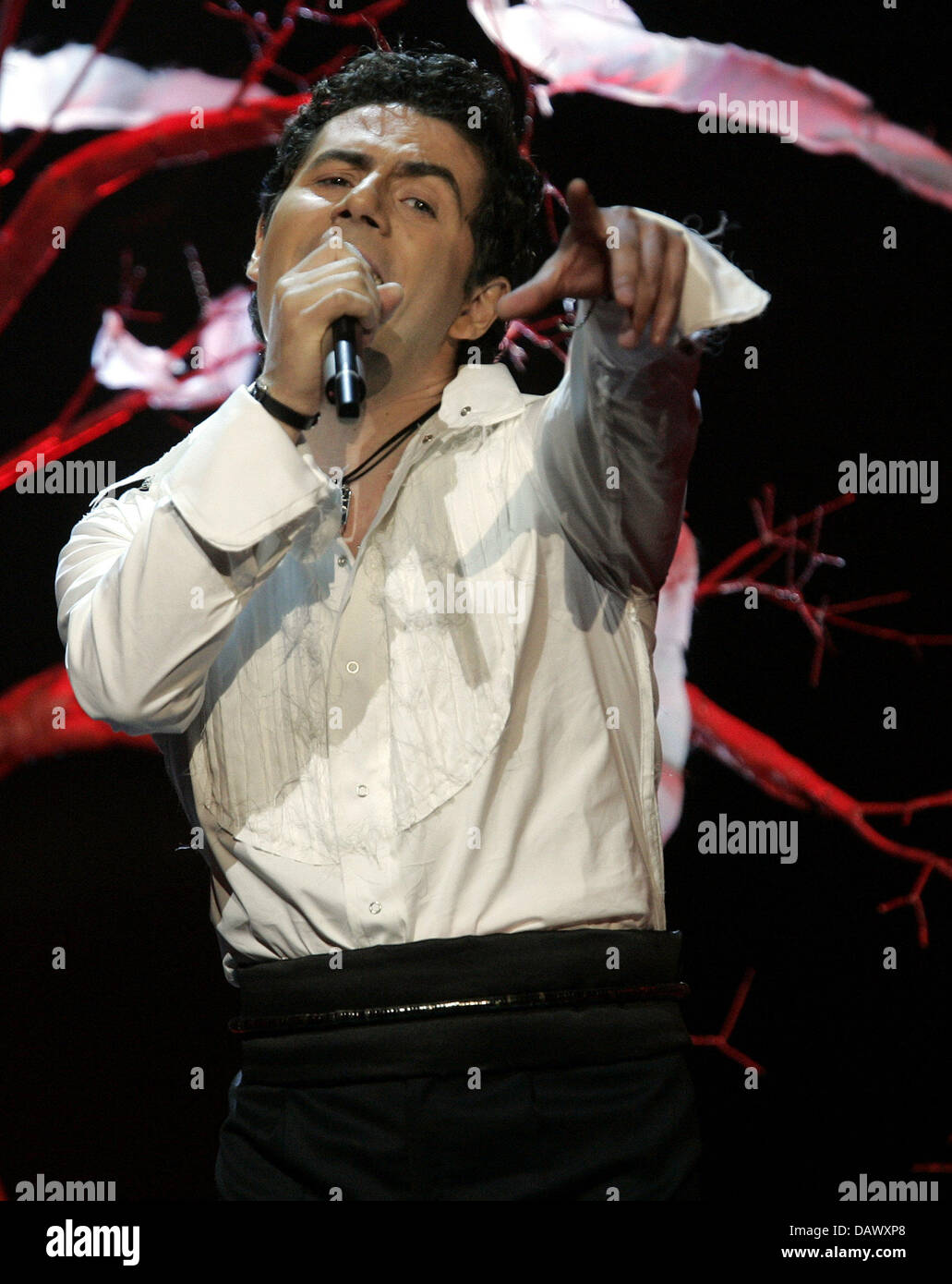 Arts culture entertainment ace music television entertainment male ...