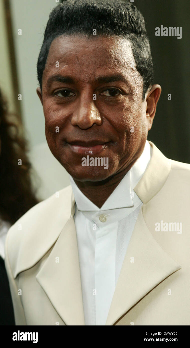 US-American musician Jermaine Jackson poses at the annual UNESCO ...