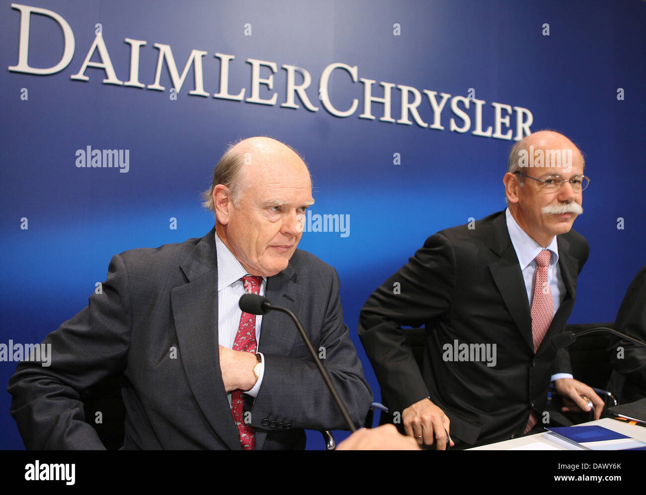 Headquarters mercedes benz stuttgart hi-res stock photography and ...
