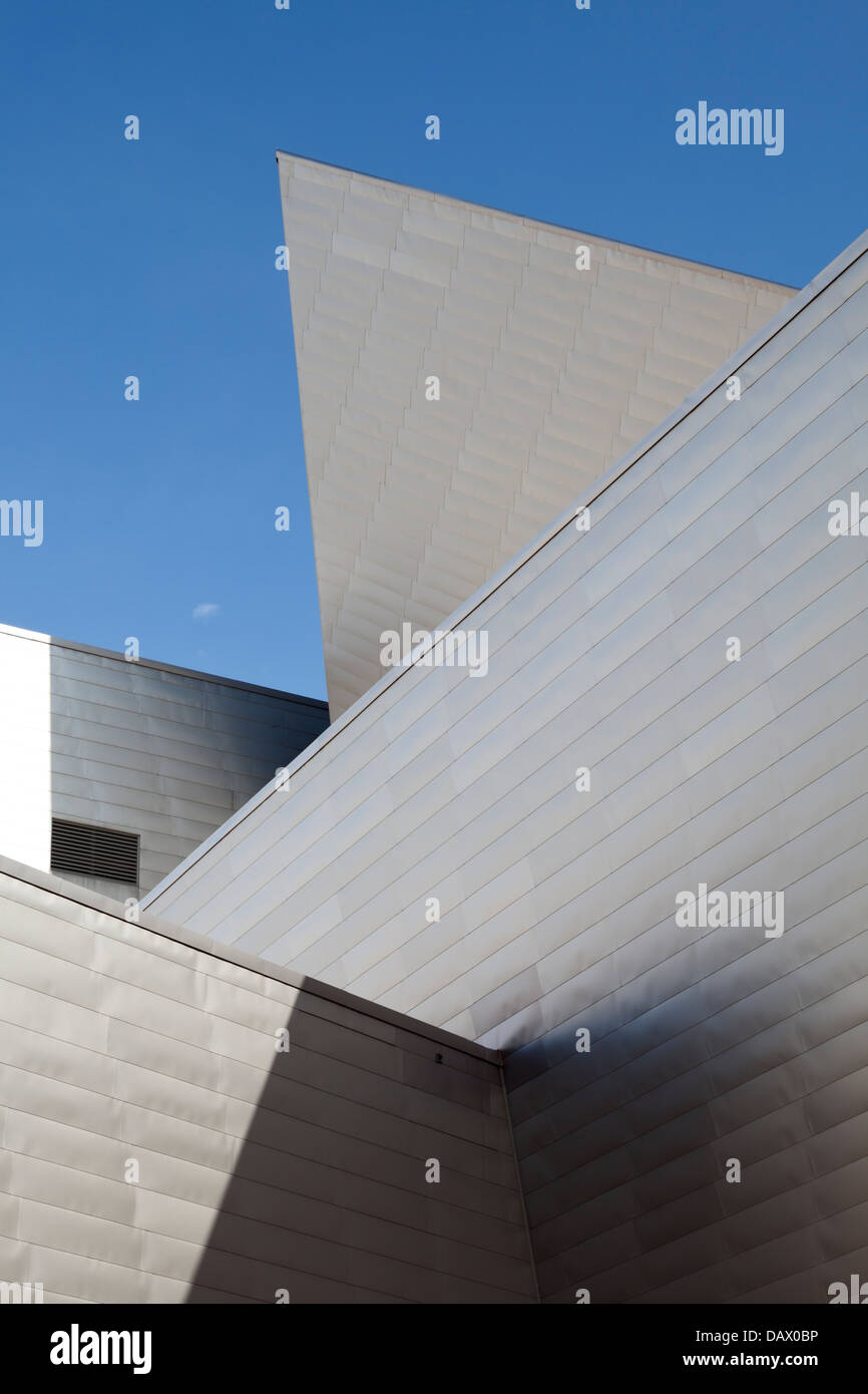 Facade detail of The Frederic C. Hamilton Building, Denver Art Museum ...
