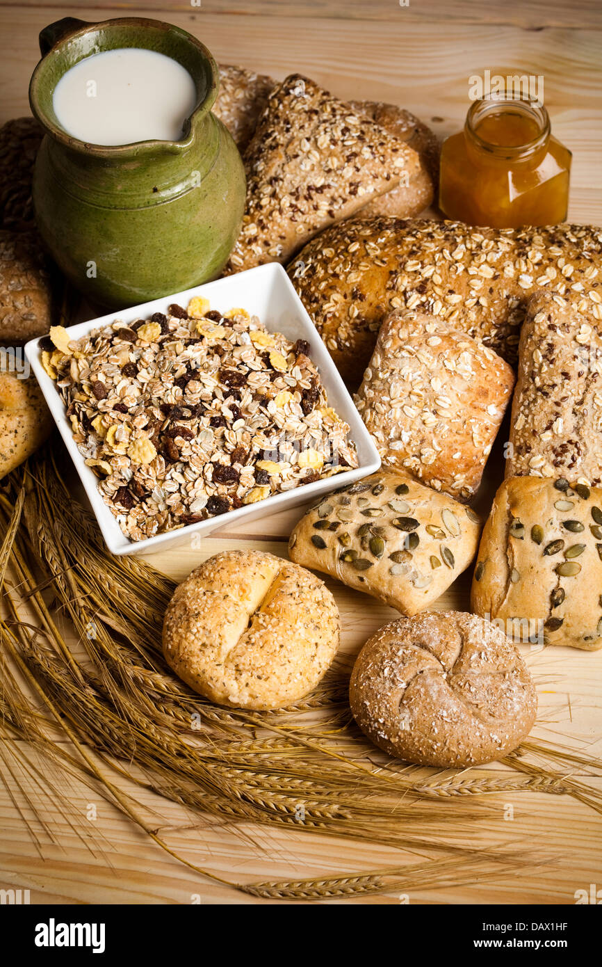 Variety of whole wheat bread Stock Photo - Alamy