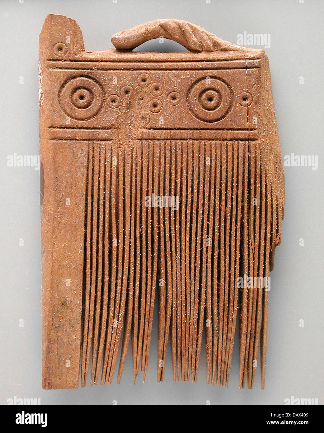 80 m bronze sculpture hi-res stock photography and images - Alamy