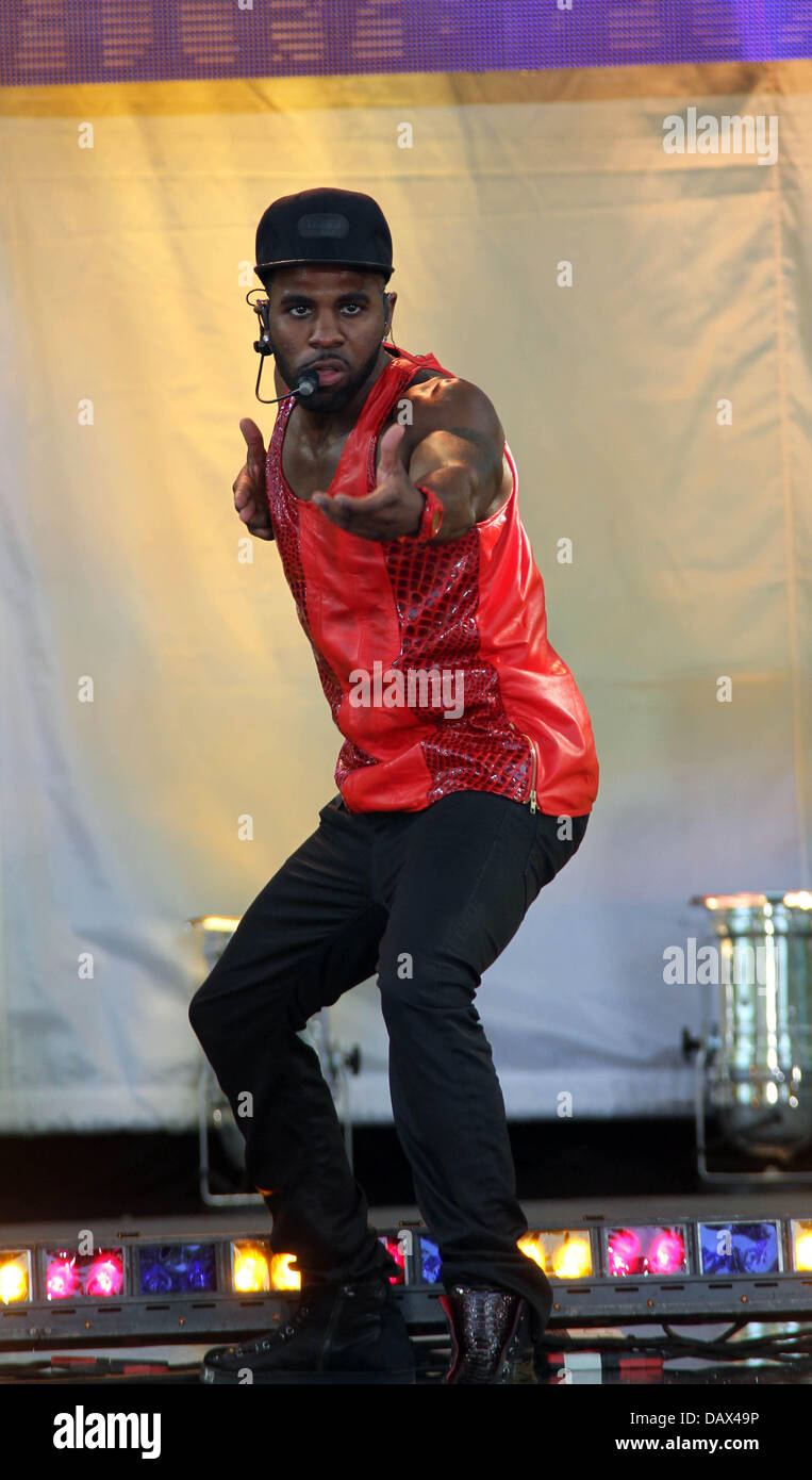 New York, New York, USA. 19th July, 2013. Jason Derulo performs in ...