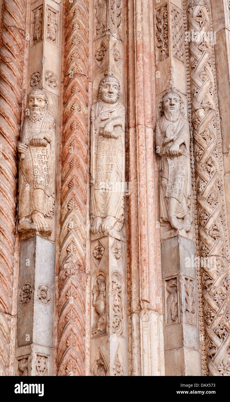 Statues Of Prophets High Resolution Stock Photography and Images - Alamy