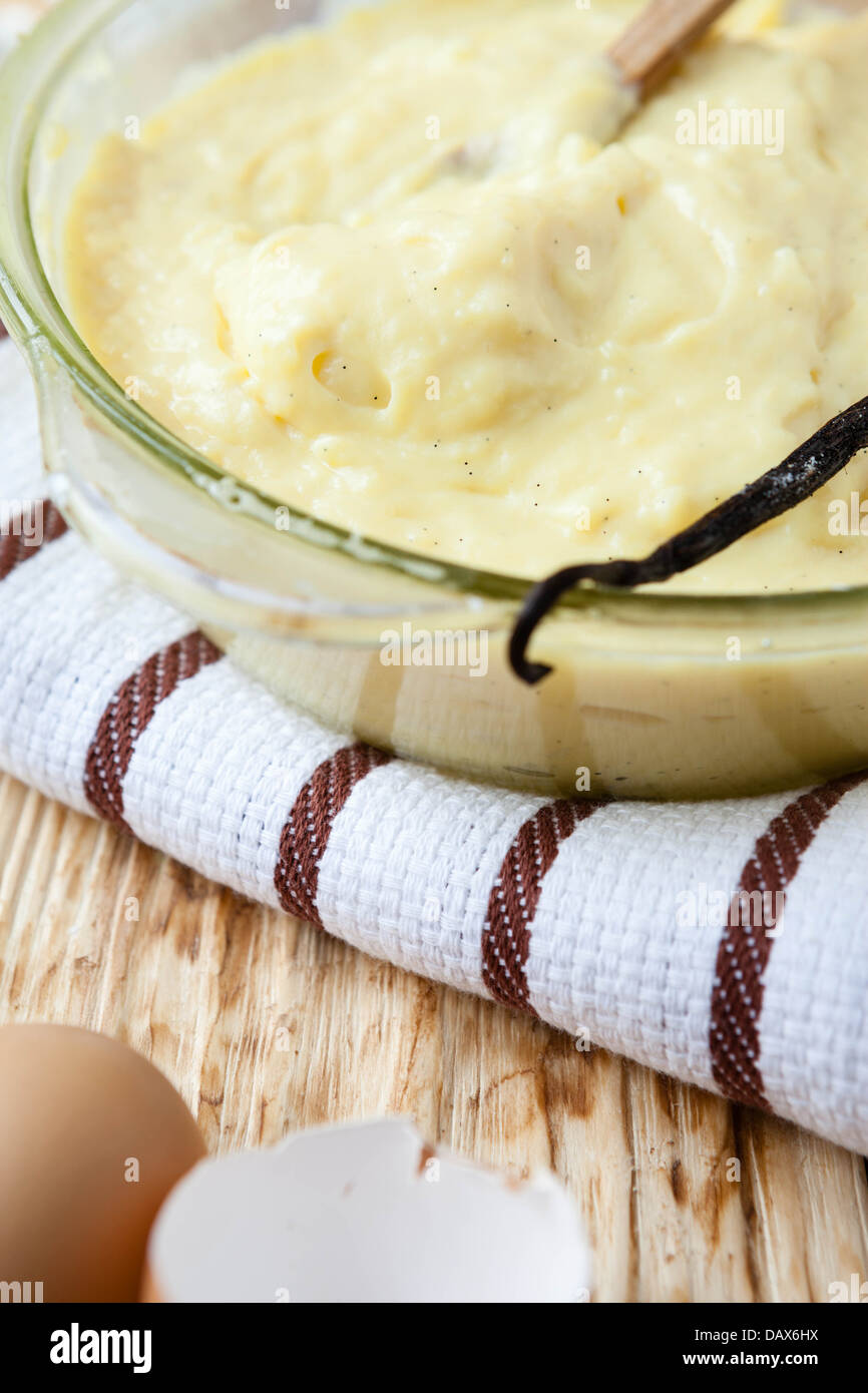 custard cream in a transparent saucepan, food Stock Photo - Alamy