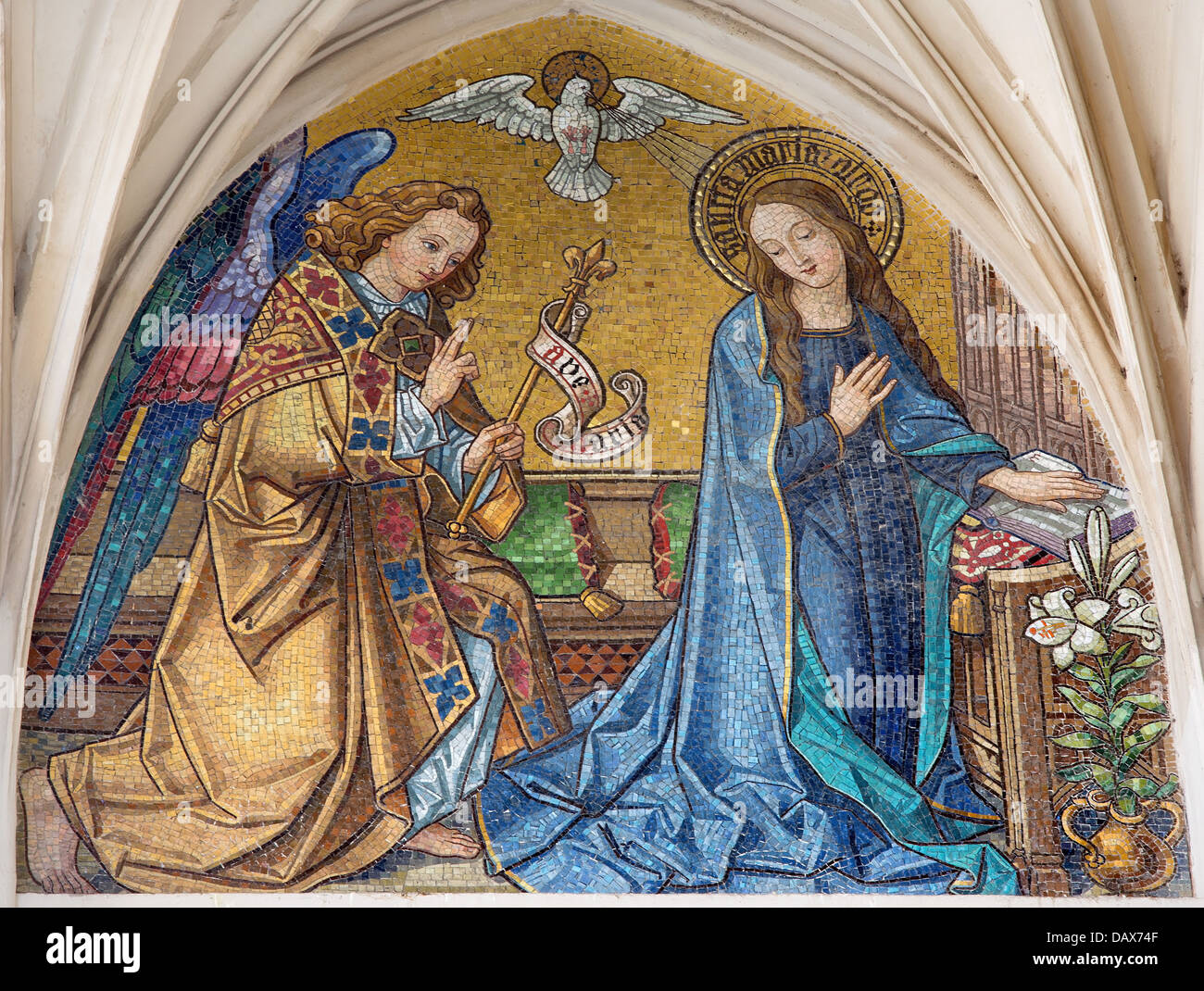 Mary and angel gabriel mosaic hi-res stock photography and images - Alamy