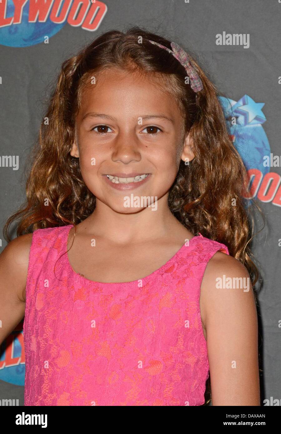 Papi store hi-res stock photography and images - Alamy