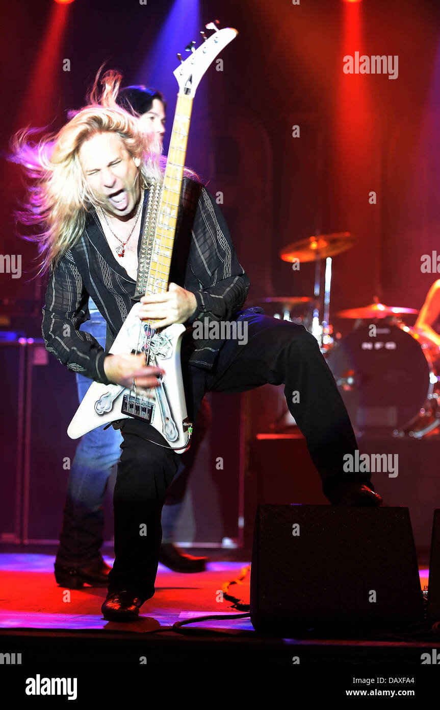 Dana strum hi-res stock photography and images - Alamy