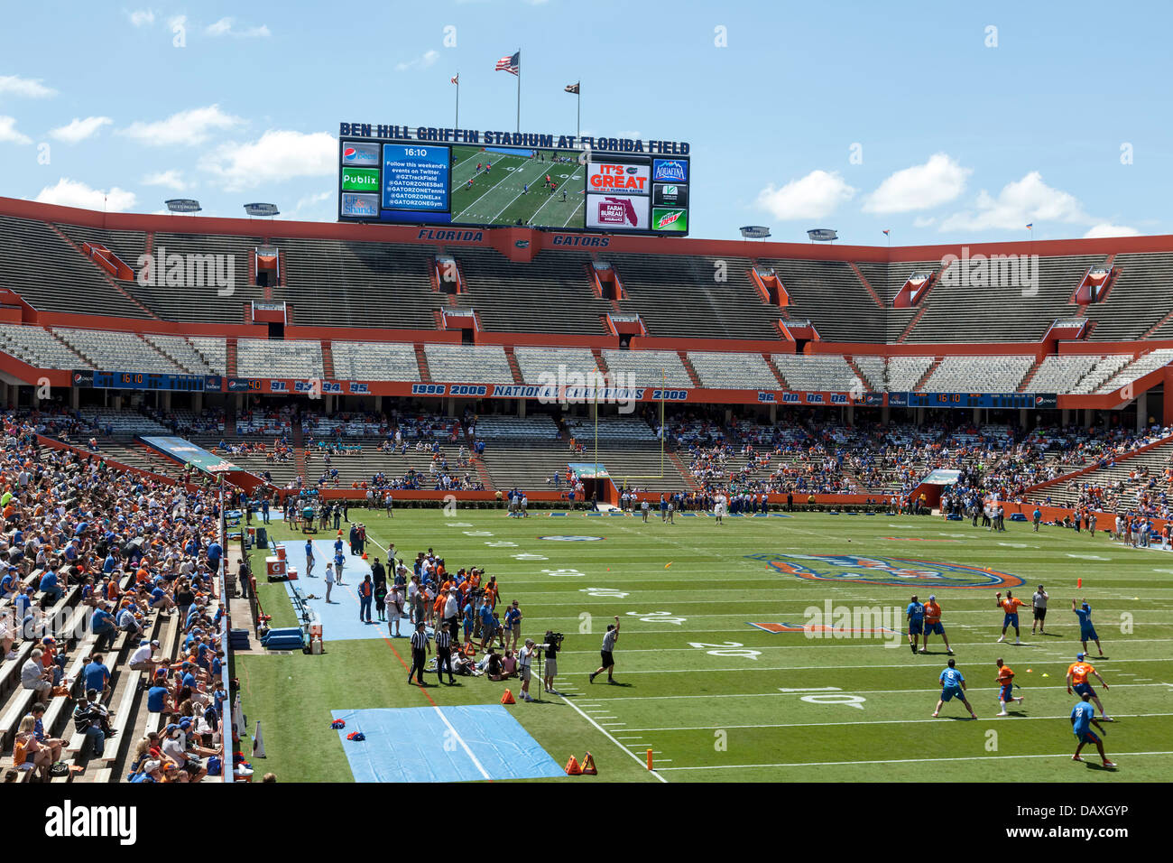 Uf football stadium hi-res stock photography and images - Alamy