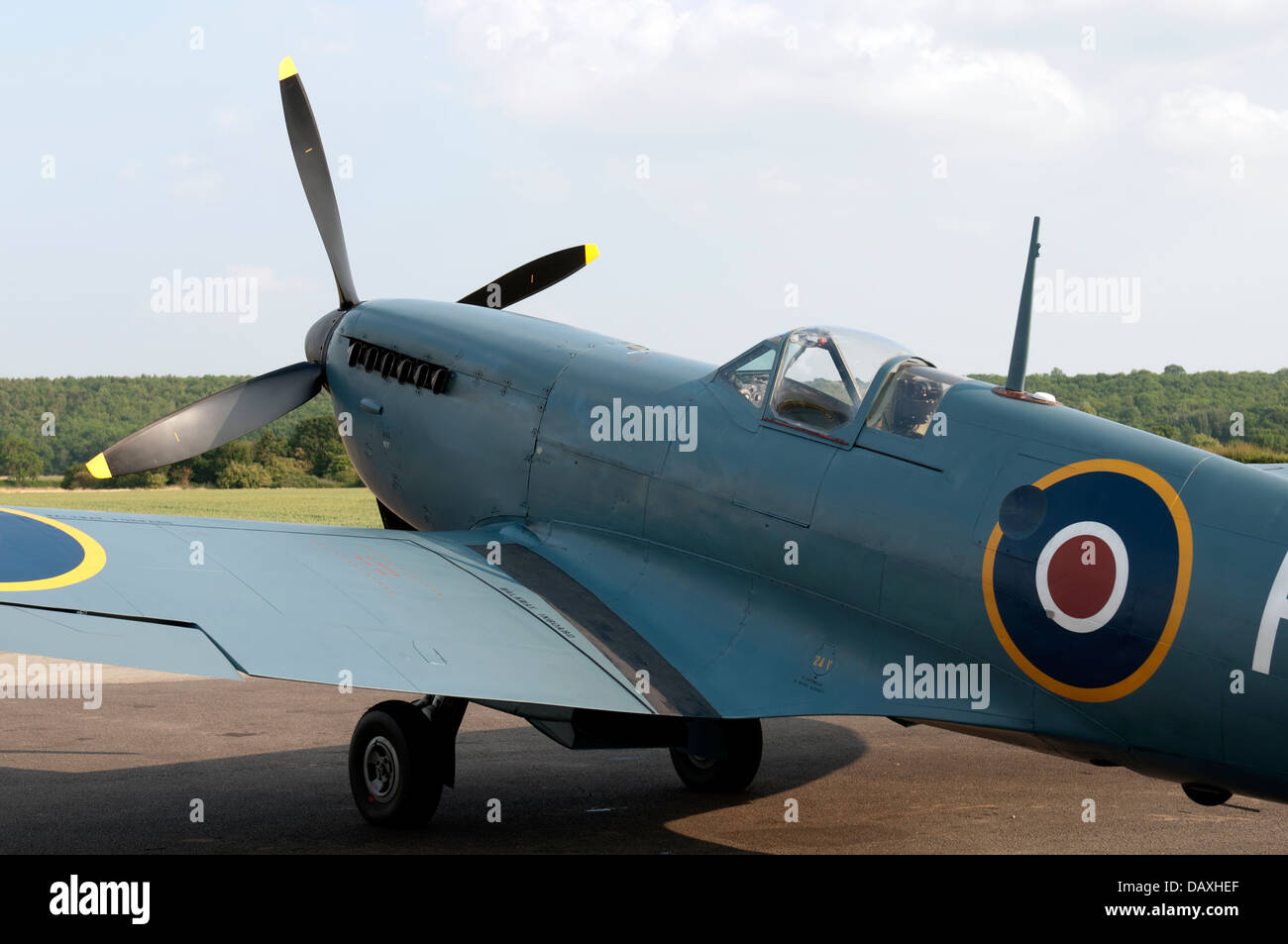 Mk XI Spitfire aircraft at Wellesbourne Airfield, UK Stock Photo - Alamy