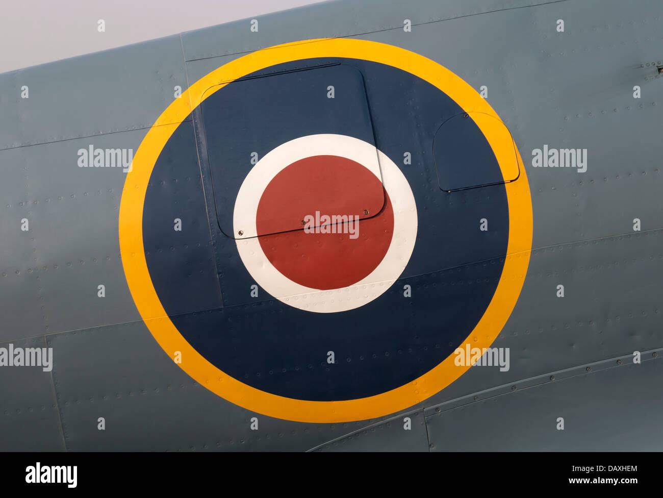 Spitfire aircraft hi-res stock photography and images - Alamy