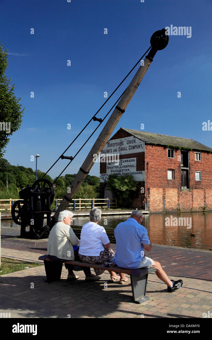 The Llangollen Canal wharf at Ellesmere with an old canal company ...