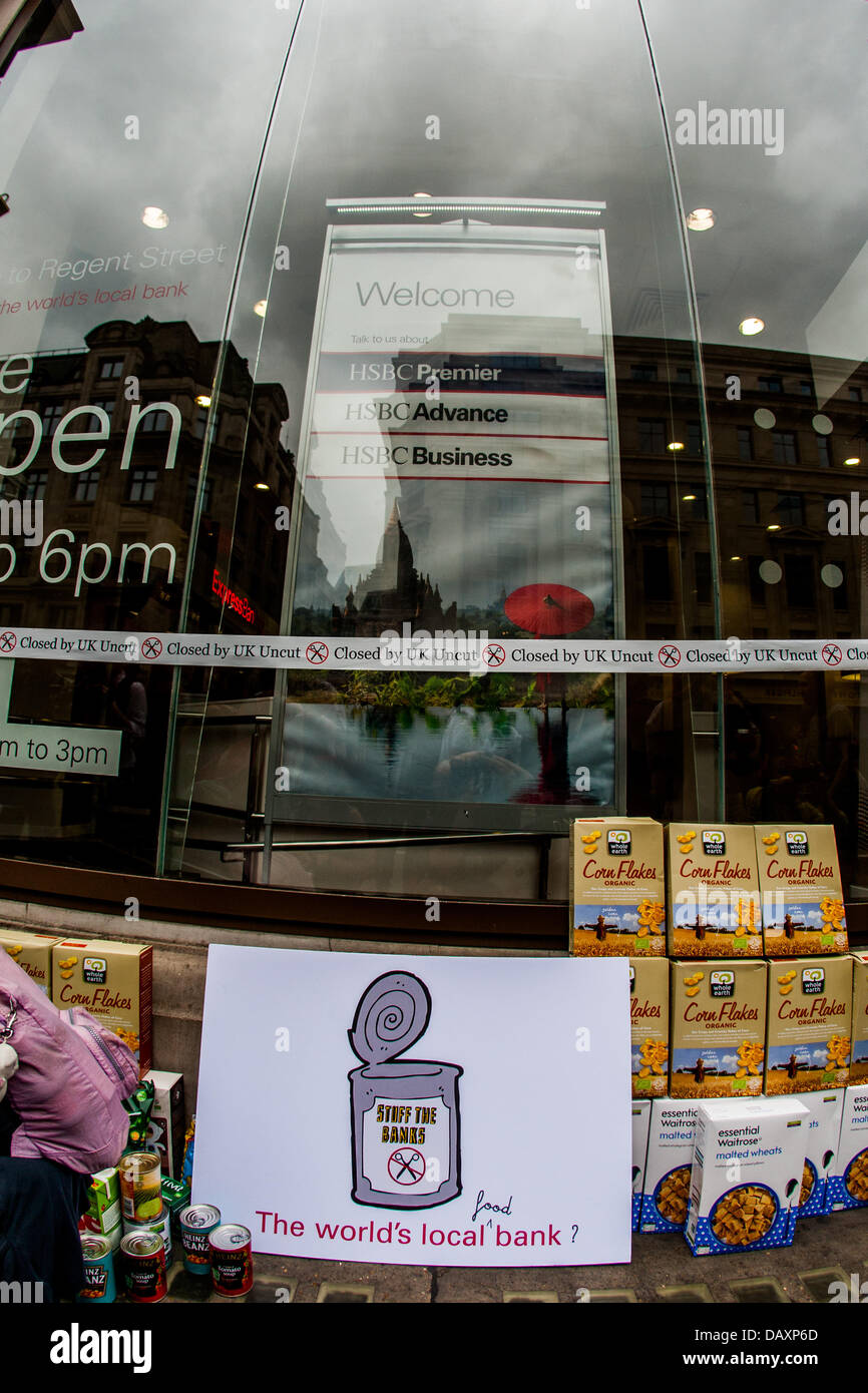 Direct action network hi-res stock photography and images - Alamy