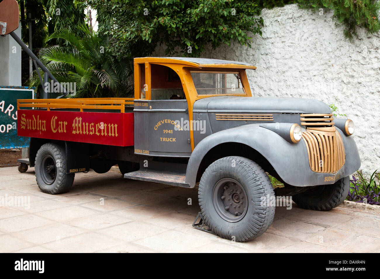 Vintage truck at a museum, Sudha Car Museum, Hyderabad, Andhra Pradesh ...