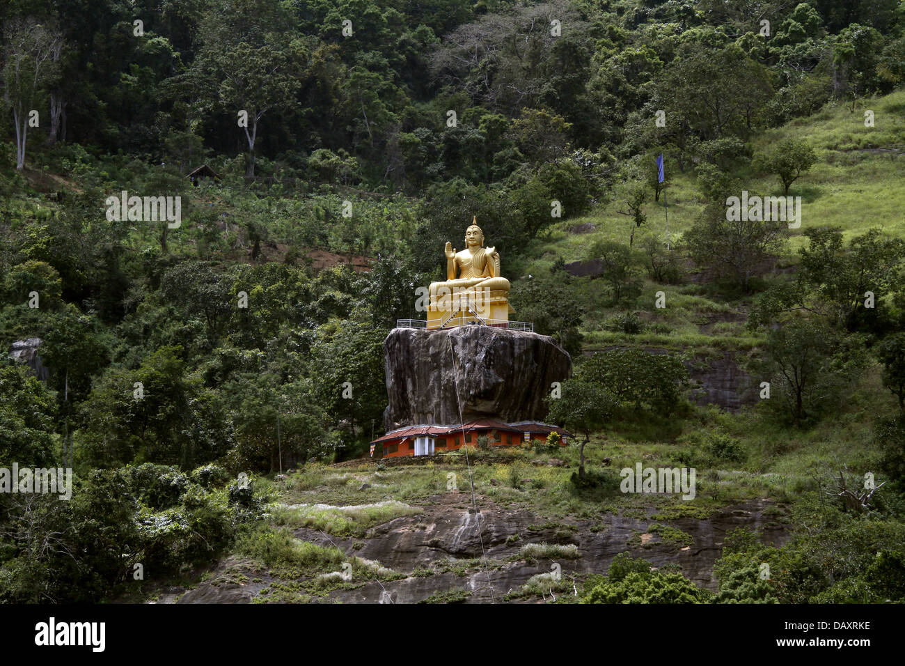 LARGE BUDDHA AT ALUVIHARA ROCK CAVE TEMPLE MATALE SRI LANKA 11 March ...