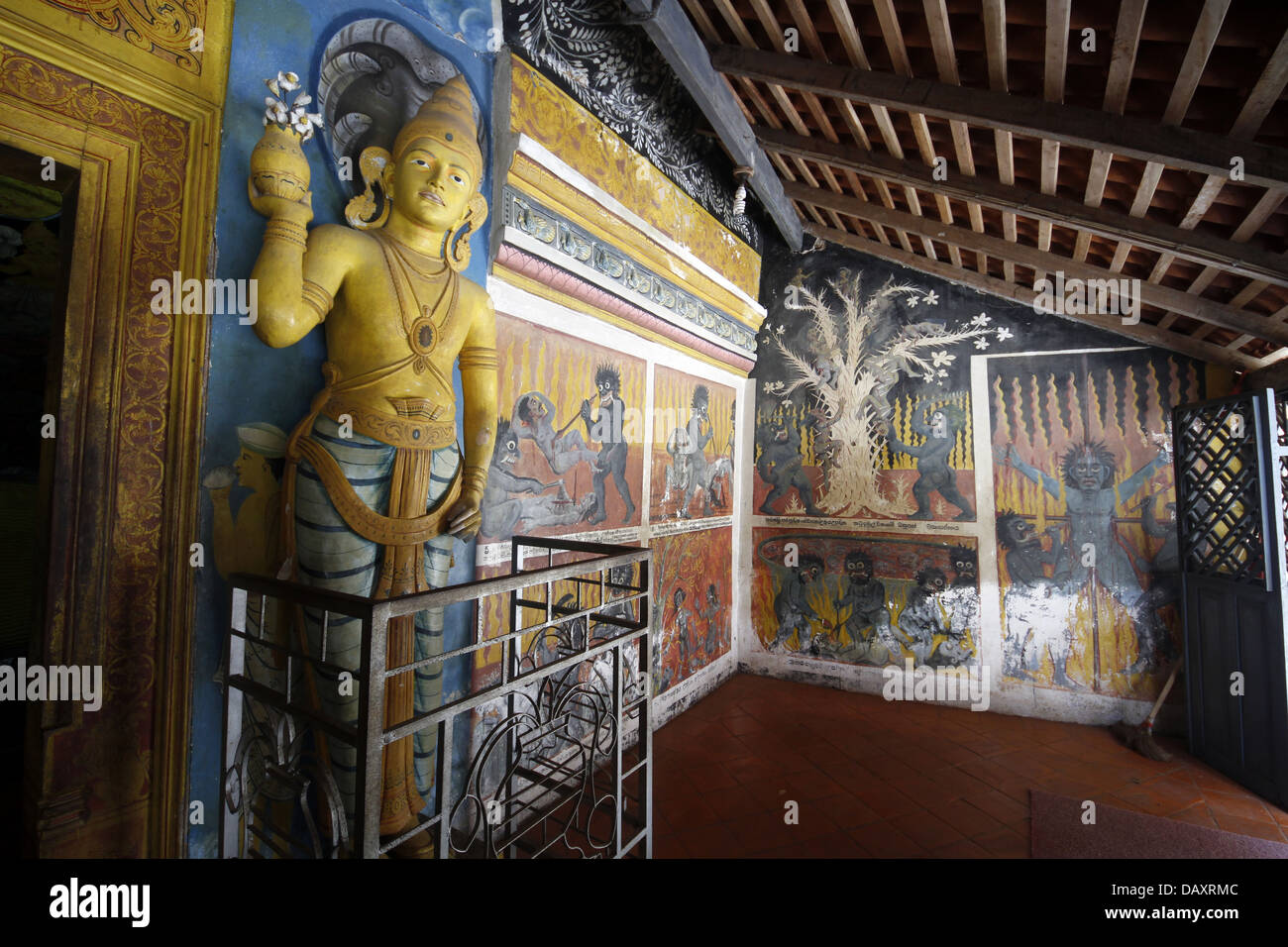 DEVIL PAINTINGS & STATUE ALUVIHARA ROCK CAVE TEMPLE MATALE SRI LANKA 11 ...