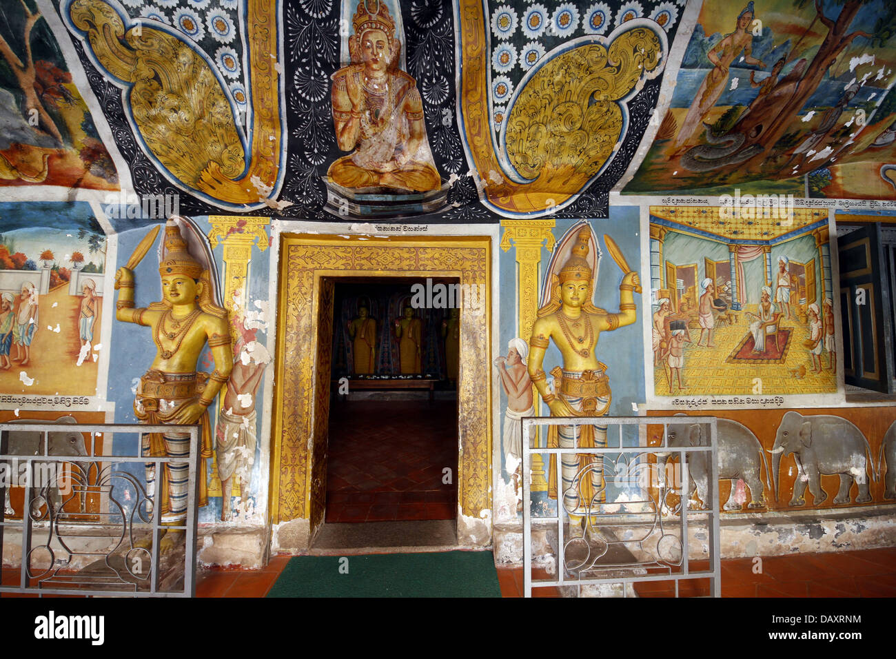 PAINTINGS & CARVINGS ALUVIHARA ROCK CAVE TEMPLE MATALE SRI LANKA 11 ...