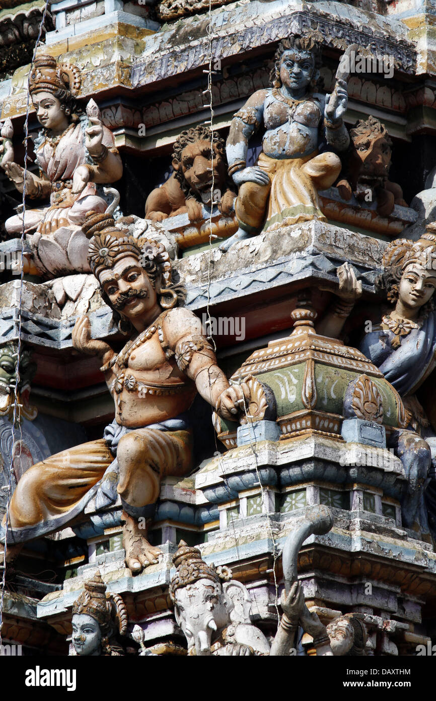 SRI MUTHUMARIAMMAN THEVASTHANAM HINDU TEMPLE MATALE SRI LANKA 11 March ...