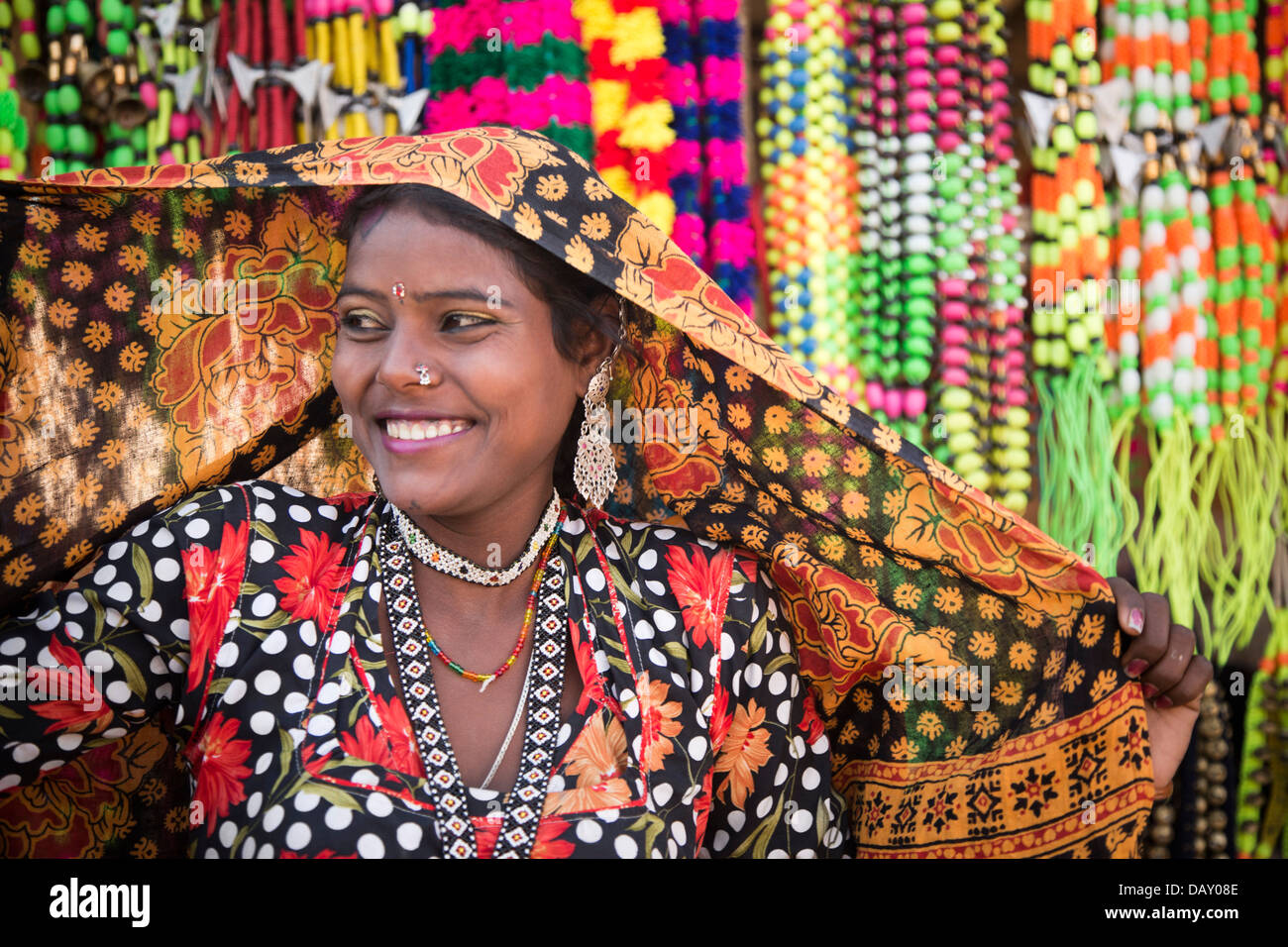 Rajasthani woman in traditional dress hi-res stock photography and ...
