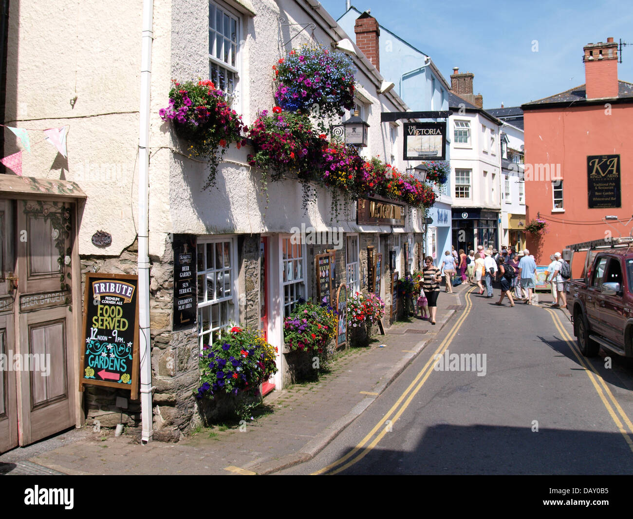 The Victoria Pub, Salcombe, Devon, UK 2013 Stock Photo - Alamy