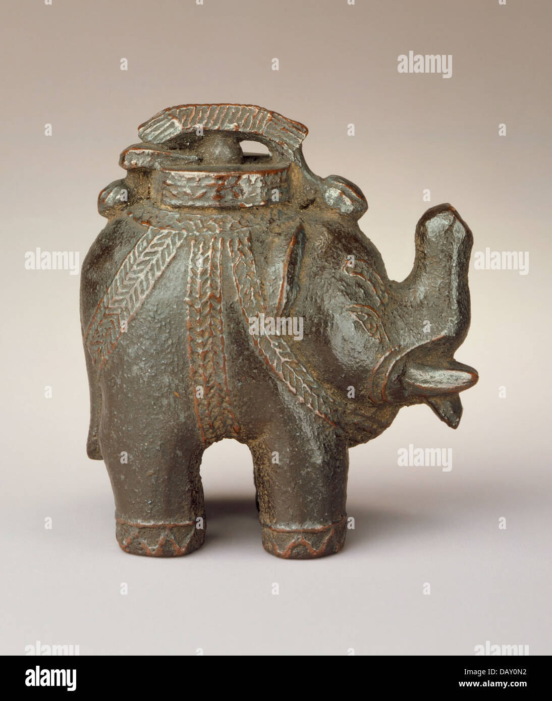Elephant shaped box hi-res stock photography and images - Alamy
