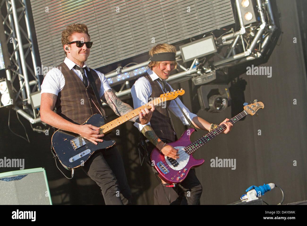 Pop band mcfly hi-res stock photography and images - Alamy