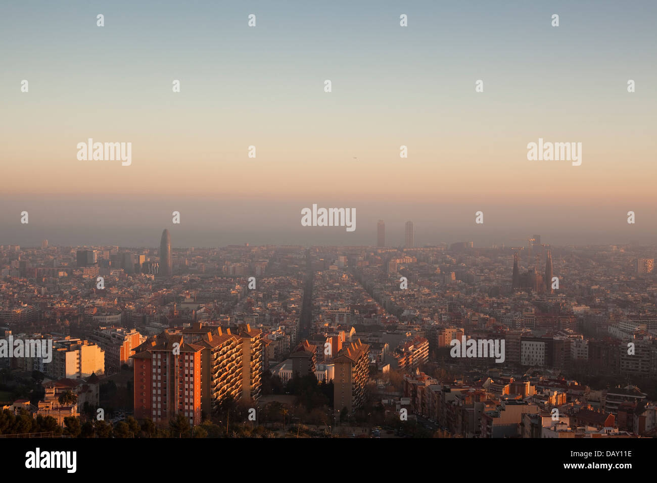 Cityscape pollution hi-res stock photography and images - Alamy
