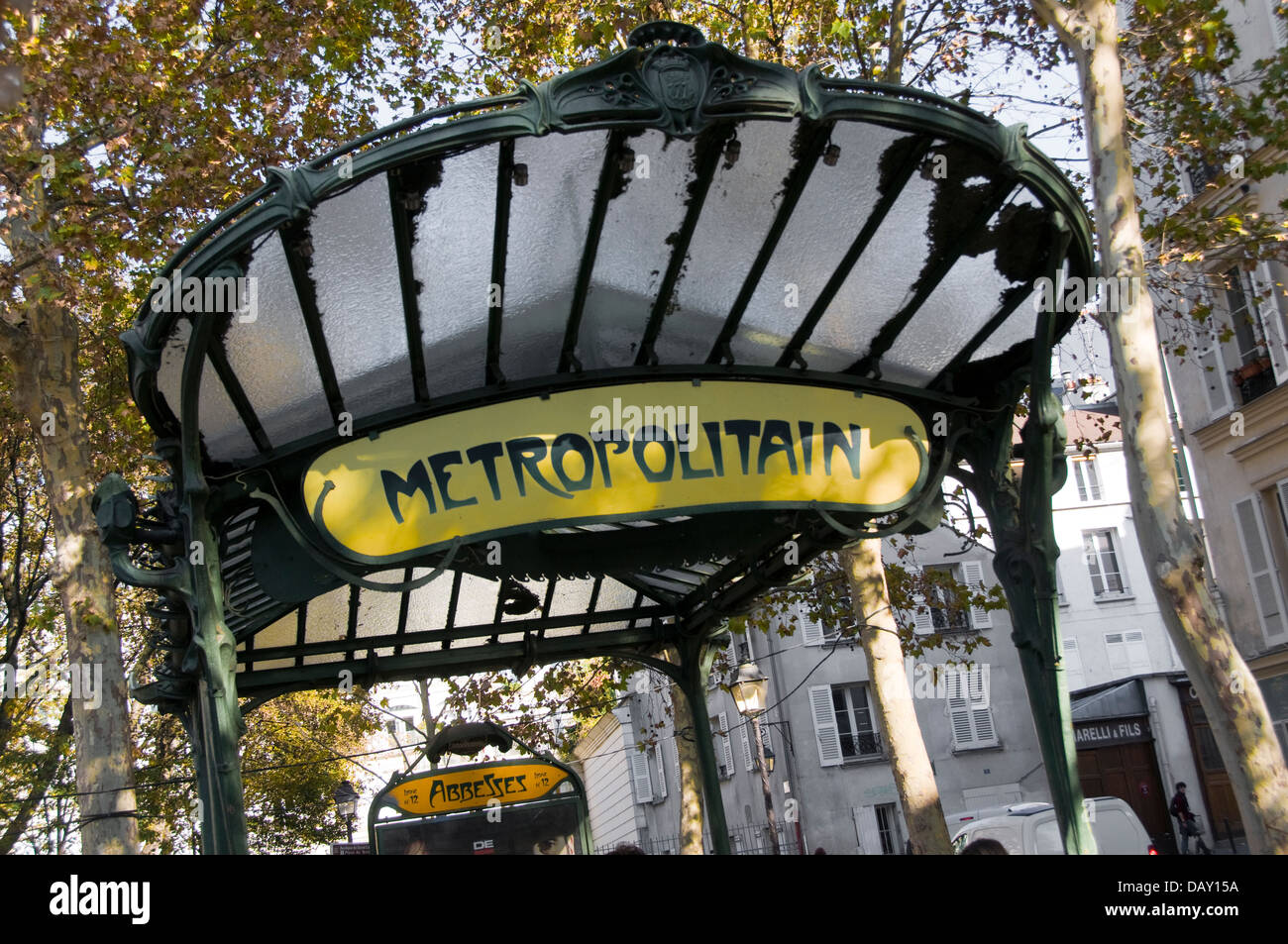 Entrance to the subway paris hi-res stock photography and images - Alamy