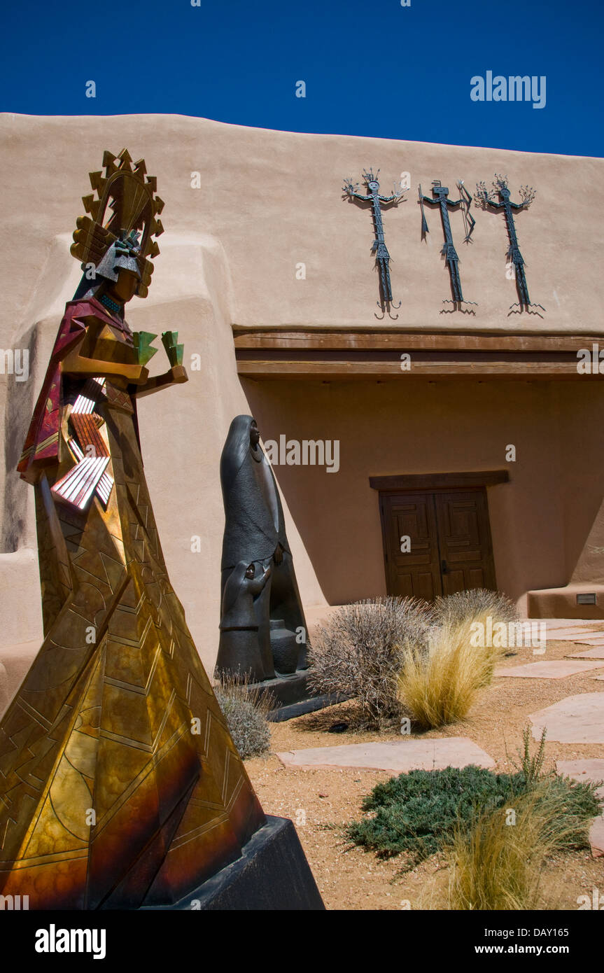 Indian bronze statue hi-res stock photography and images - Alamy