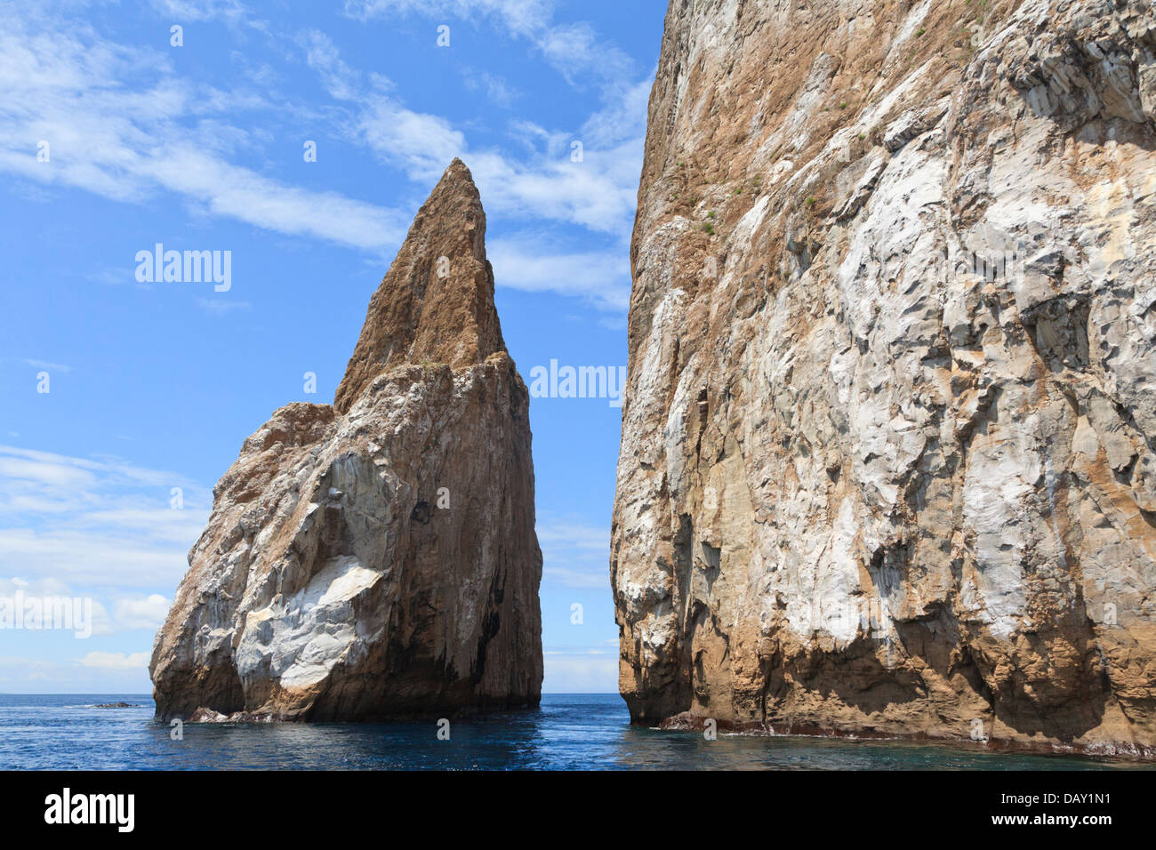 Kicker rock san cristobal island hi-res stock photography and images ...