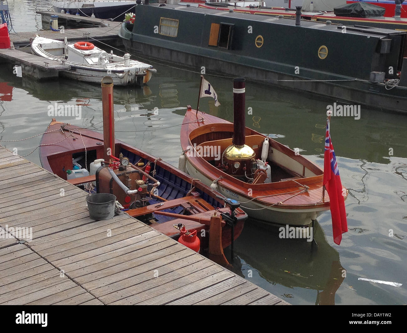 Steam boats hi-res stock photography and images - Alamy