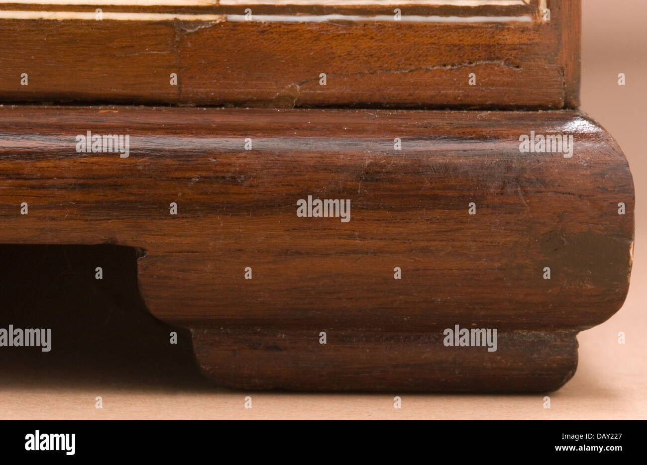 Fall front cabinet hi-res stock photography and images - Alamy