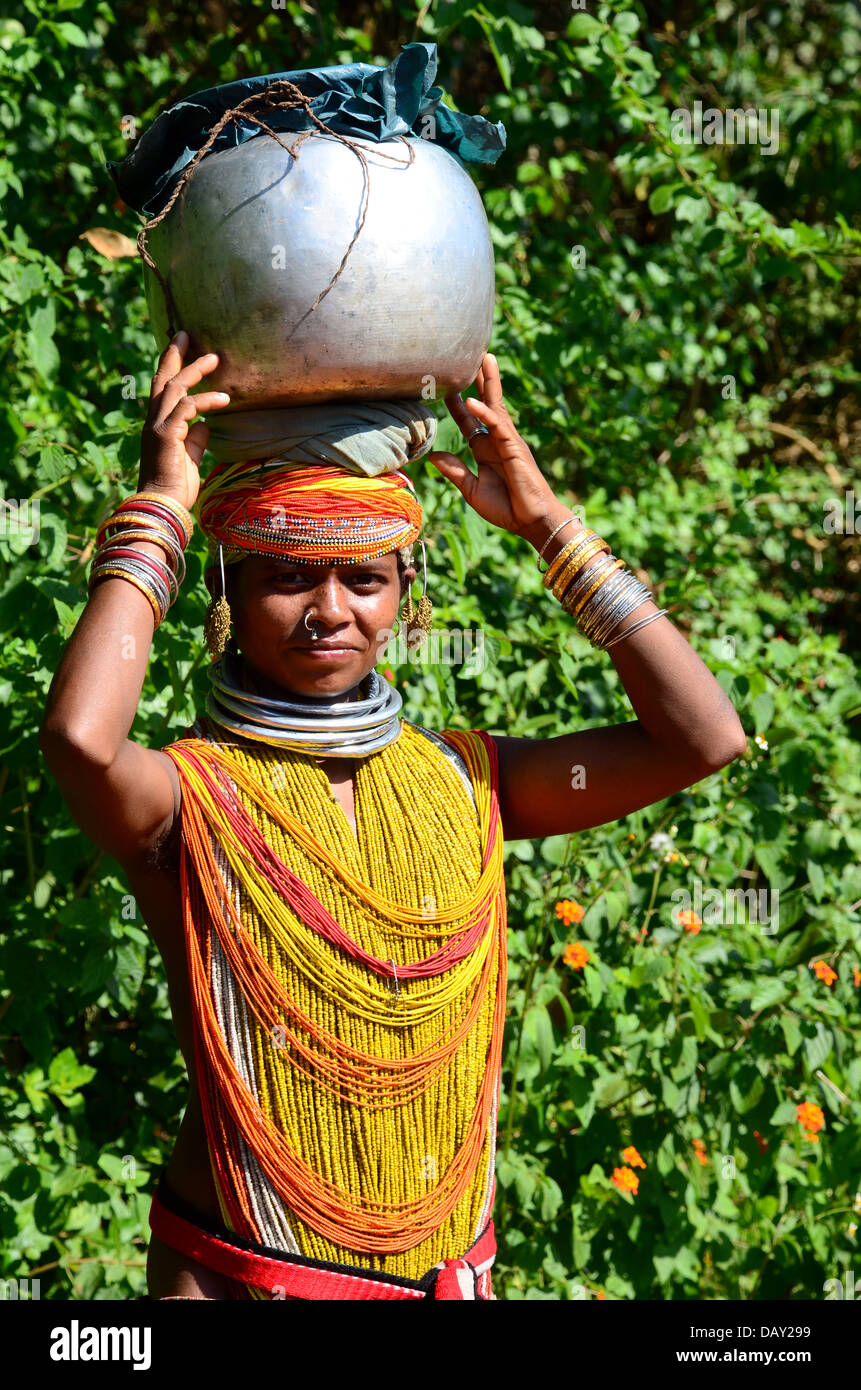 Tribal lady hi-res stock photography and images - Alamy