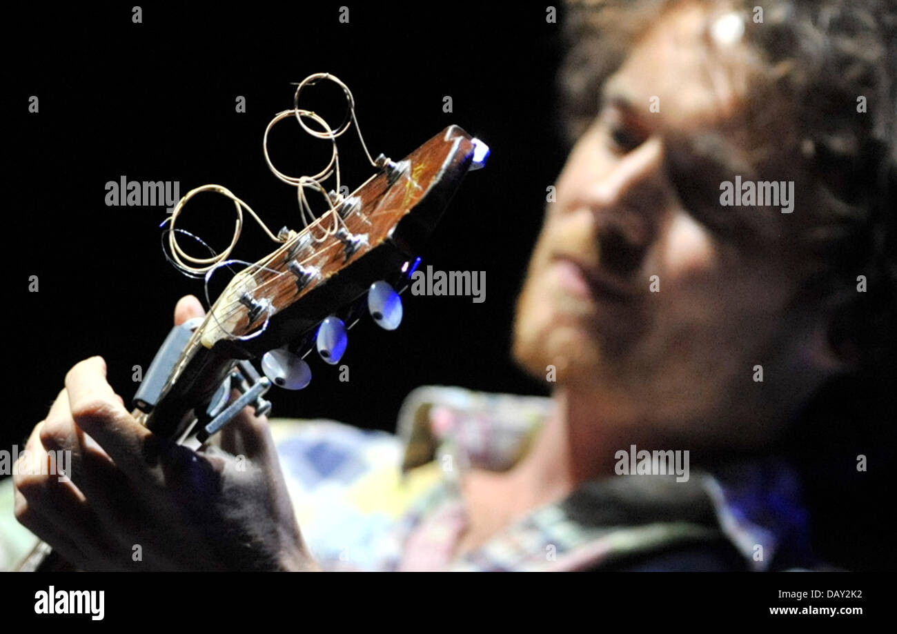 Irish singer-songwriter, musician Damien Rice performs during the ...